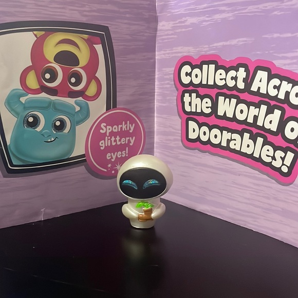 Disney | Toys | Disney Doorables Walle | Poshmark